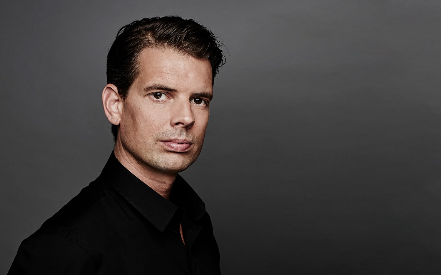 Alex Schulman tar ut över 13 miljoner - "Jag gör av med allt" - Ehandel.se