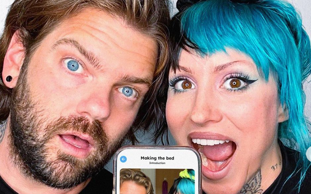Brittiska Tiktok-paret "adhd_love" lanserar body double-app - Ehandel.se
